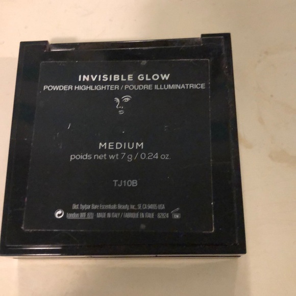 bareMinerals | Makeup | Invisible Glow Highlighter | Poshmark